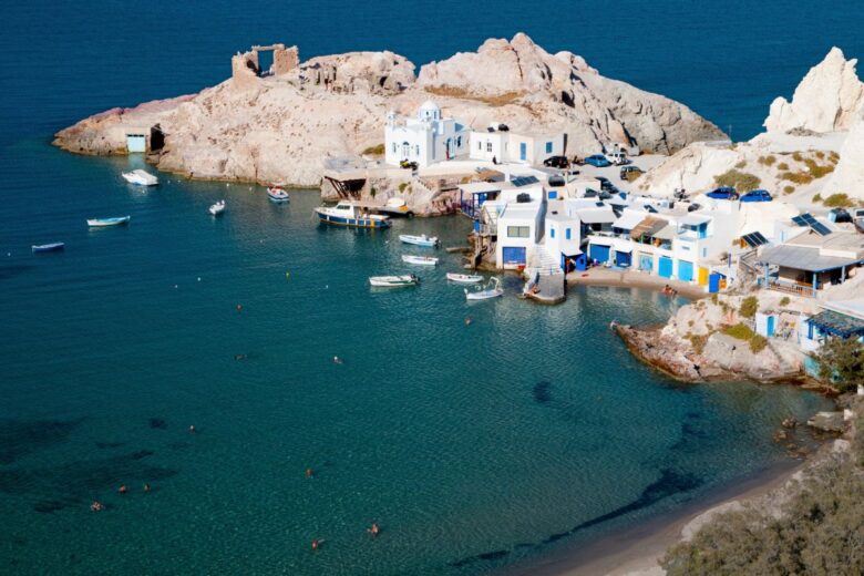 Best Islands Near Crete: A Travel Guide